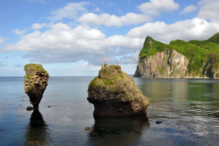 Ebisu Rock and Daikoku Rock - One of Hokkaido's Hidden Scenic Gems